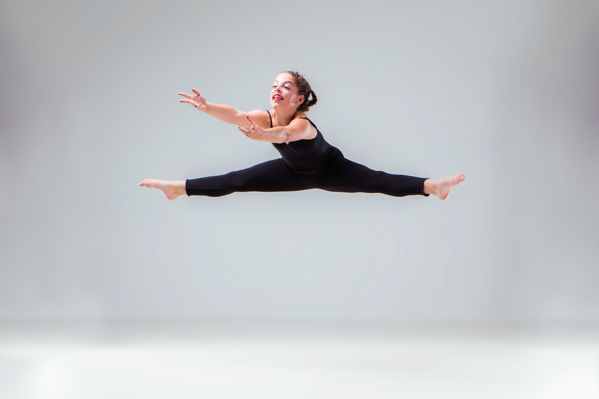 How to get AMAZING pictures of your Live Dance Show! - Carmel Jane ...